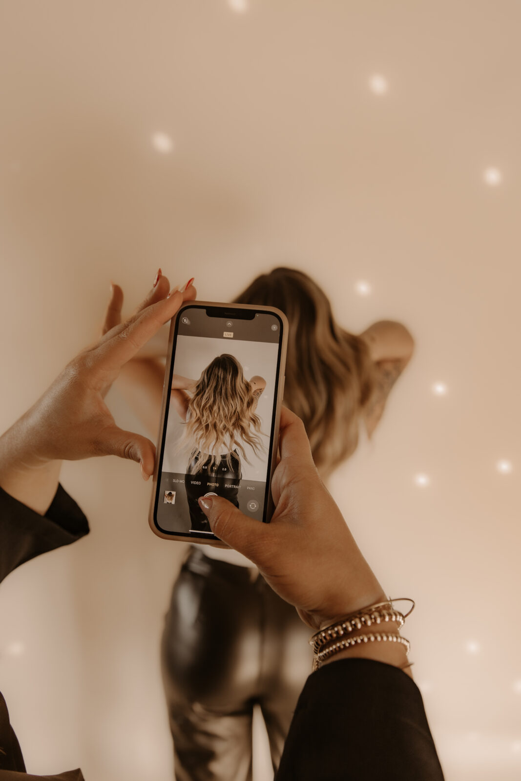 A Chic & Edgy Studio Photoshoot - Southern Roots Salon - jaynajonescollective.com